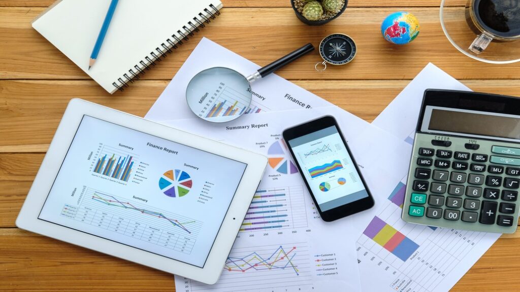 人事DXは未来の効率的な人材戦略への投資！DXとはなにか基礎から徹底解説 - ジンジャー（jinjer）｜クラウド型人事労務システム