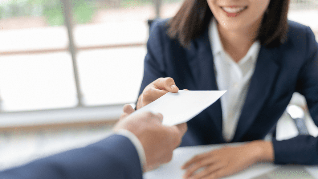 基本給とは？基本給の平均や決め方、決める際の注意点を解説 - ジンジャー（jinjer）｜統合型人事システム